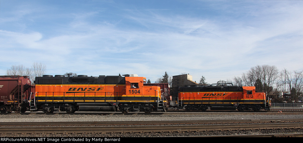 BNSF 1504 and 1512 Working Parallel Tracks